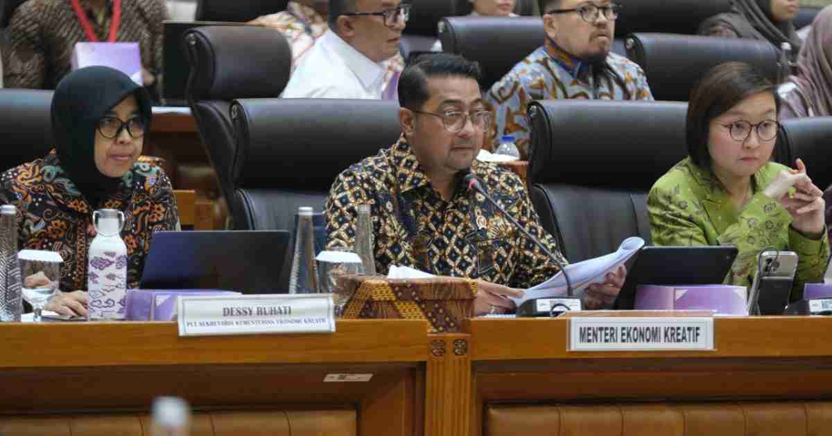 Siaran Pers :Menekraf Sebut Ekonomi Kreatif Berperan Strategis Wujudkan ... Siaran Pers :Menekraf Sebut Ekonomi Kreatif Berperan Strategis Wujudkan ...